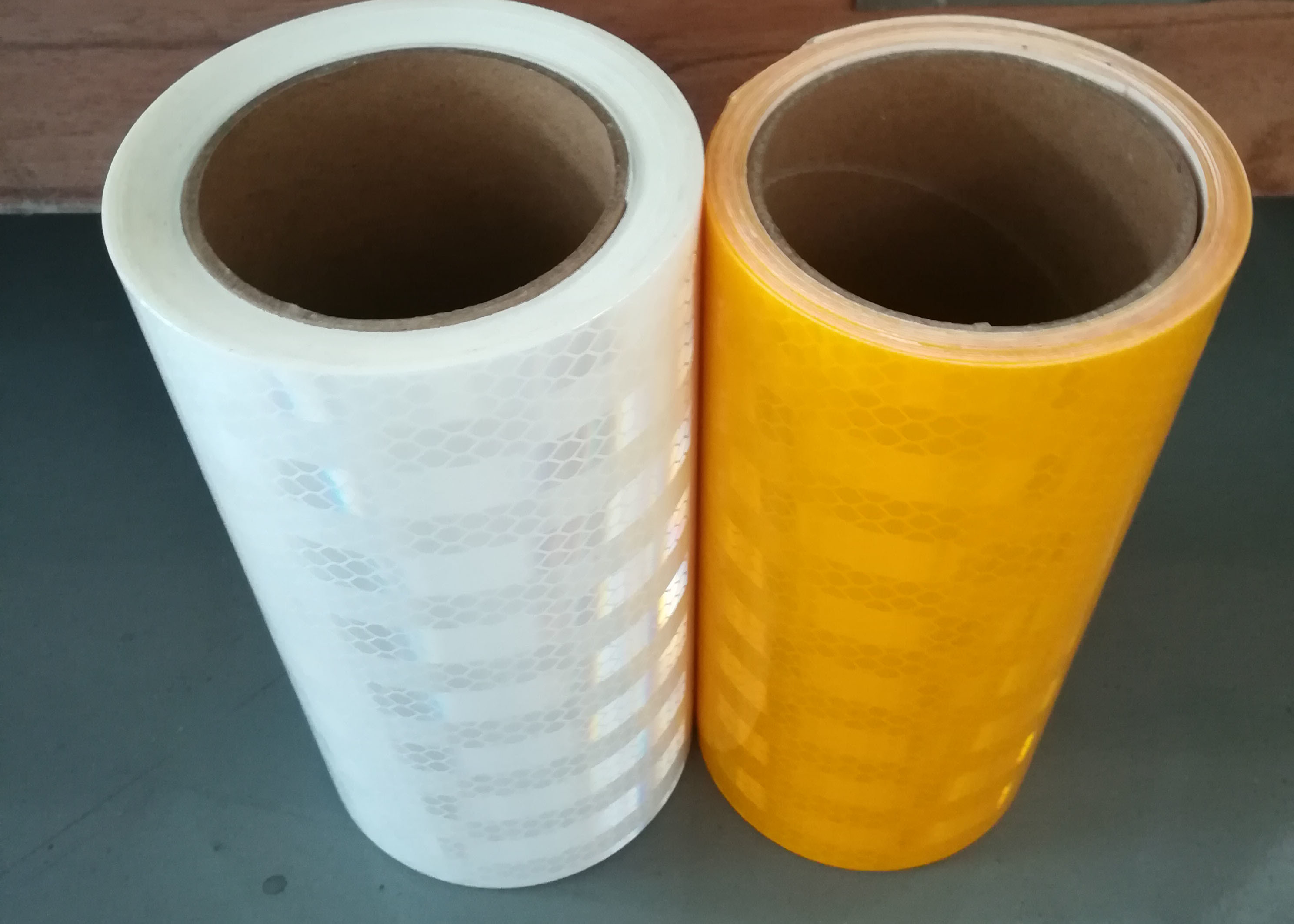 Greeen Yellow Blue High Intensity Prismatic Reflective Sheeting Roll ...