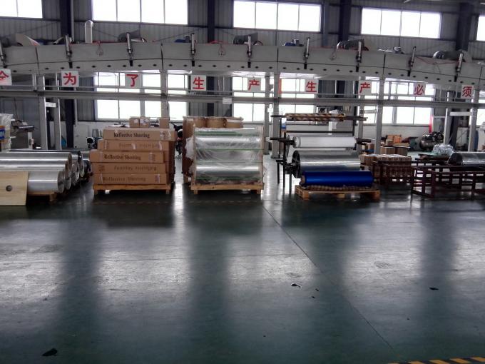 Diamond Grade Prismatic Reflective Sheeting Self Adhesive For High Way ...